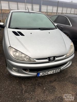 Peugeot 206 2005 in Vilnius, with an engine capacity of 1.60 L and mileage of 211 thousand km for 500 €, photo 4 on AUTOMOTO.COM.LV