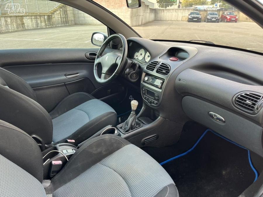 Peugeot 206 2005 in Alytus, with an engine capacity of 1.60 L and mileage of 165 thousand km for 999 €, photo 13 on AUTOMOTO.COM.LV