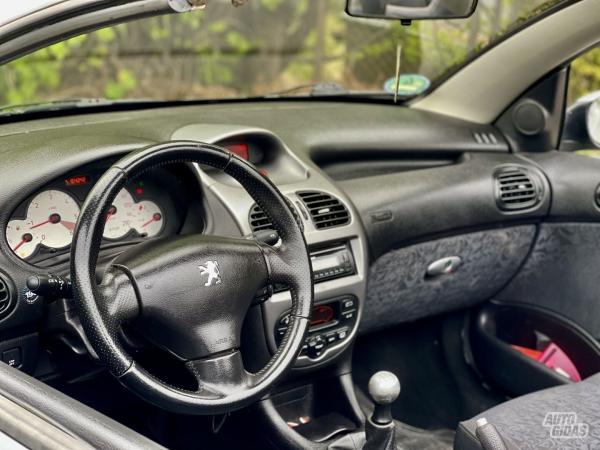 Peugeot 206 2006 in Vilnius, with an engine capacity of 1.60 L and mileage of 164 thousand km for 1850 €, photo 6 on AUTOMOTO.COM.LV