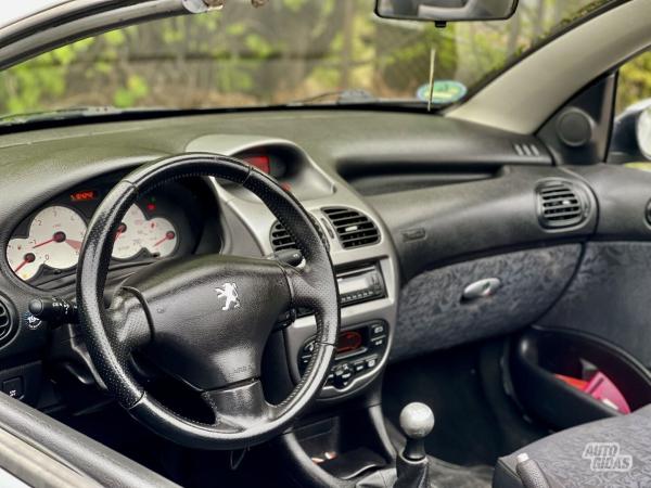Пежо 206 2006 в Электренай, объемом двигателя 1.60 л и пробегом 165 тыс. км за 1450 €, фото 5 на AUTOMOTO.COM.LV