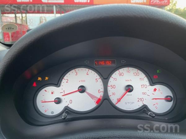 Peugeot 206 2007 Daugavpils, ar dzinēja tilpumu 1.60 L un nobraukumu 146 tūkst. km par 900 €, foto 5 vietnē AUTOMOTO.COM.LV