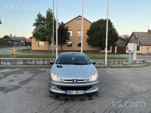 Peugeot 206 2007 Daugavpils, ar dzinēja tilpumu 1.60 L un nobraukumu 146 tūkst. km par 900 €, foto 9 vietnē AUTOMOTO.COM.LV