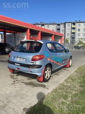 Пежо 206 2001 в Рига, объемом двигателя 2.00 л и пробегом 256 тыс. км за 1600 €, фото 4 на AUTOMOTO.COM.LV