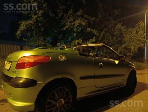 Green Peugeot 206 2002 in Riga, with an engine capacity of 1.40 L and mileage of 255 thousand km for 1200 €, photo 8 on AUTOMOTO.COM.LV