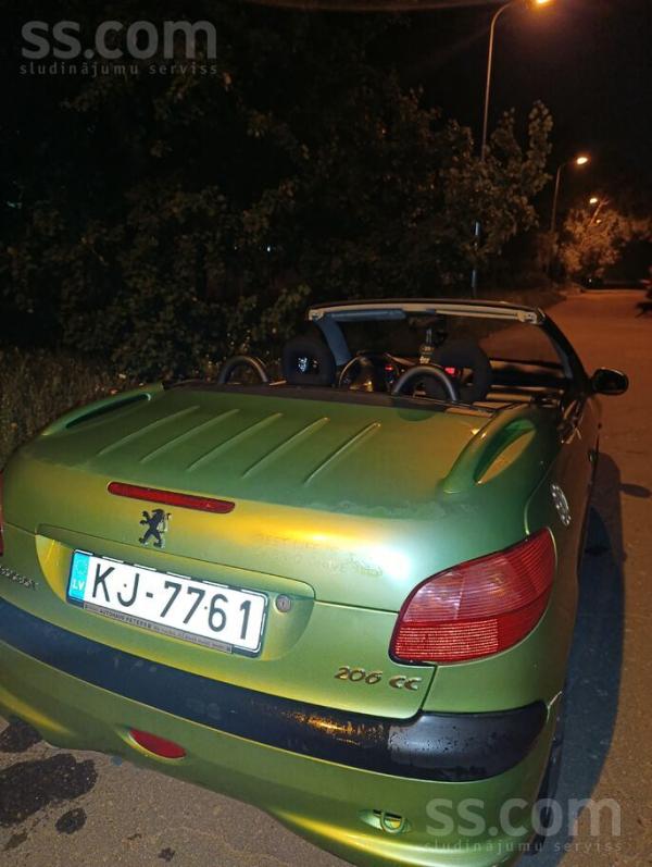 Green Peugeot 206 2002 in Riga, with an engine capacity of 1.40 L and mileage of 255 thousand km for 1200 €, photo 11 on AUTOMOTO.COM.LV