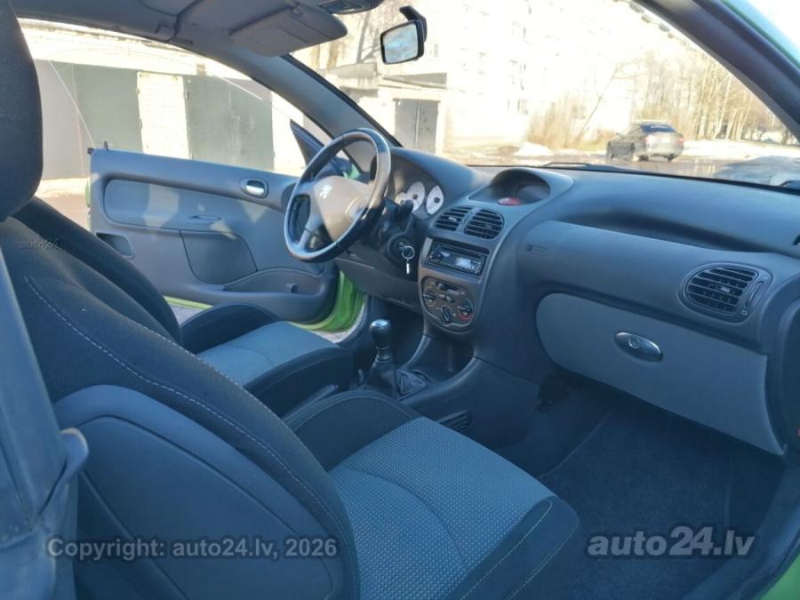 Zaļš Peugeot 206 2004 Tallina, ar dzinēja tilpumu 1.60 L un nobraukumu 113 tūkst. km par 1500 €, foto 5 vietnē AUTOMOTO.COM.LV