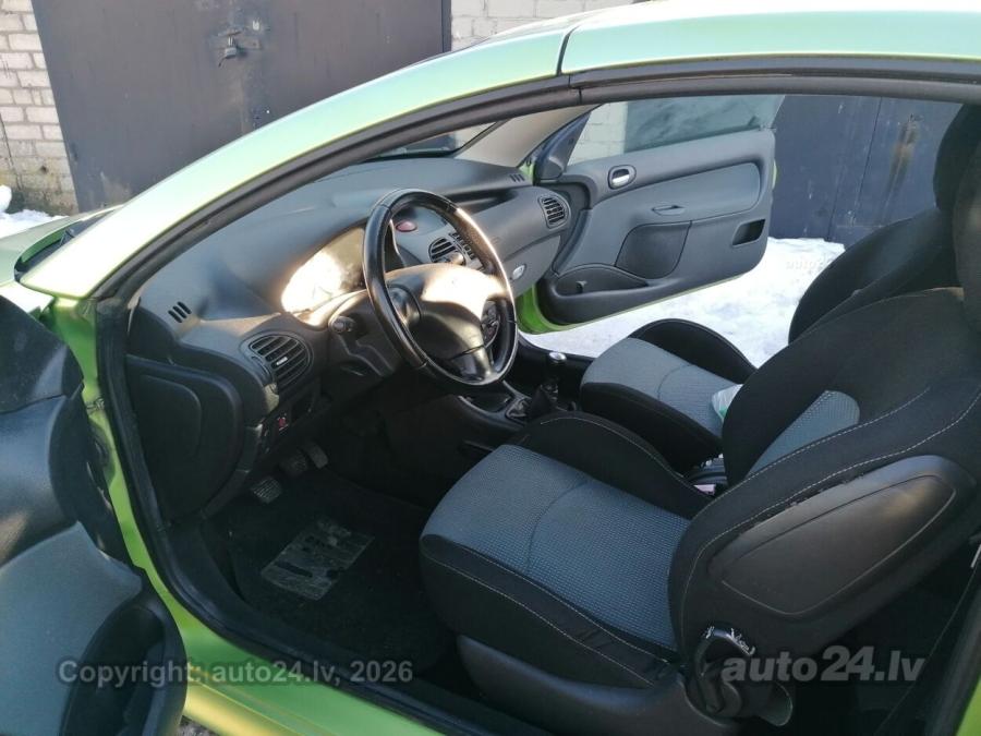 Zaļš Peugeot 206 2004 Tallina, ar dzinēja tilpumu 1.60 L un nobraukumu 113 tūkst. km par 1500 €, foto 9 vietnē AUTOMOTO.COM.LV