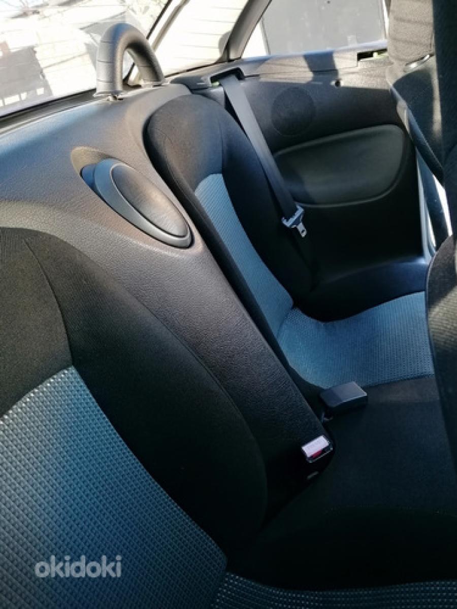Zaļš Peugeot 206 2004 Narva, ar dzinēja tilpumu 1.60 L un nobraukumu 113 tūkst. km par 1500 €, foto 13 vietnē AUTOMOTO.COM.LV