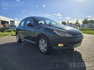 Zaļš Peugeot 206 2000 Rīga, ar dzinēja tilpumu 1.40 L un nobraukumu 194 tūkst. km par 1500 €, foto 6 vietnē AUTOMOTO.COM.LV