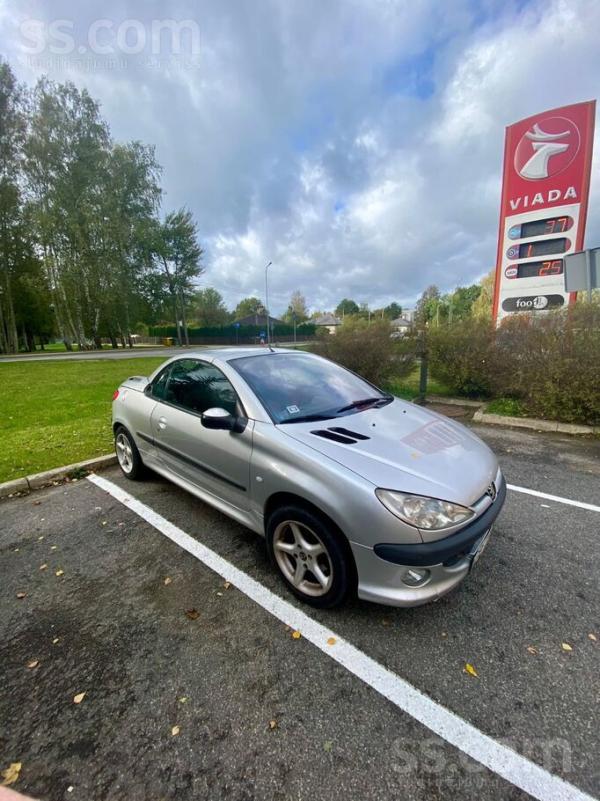 Grey Peugeot 206 2001 in Riga, with an engine capacity of 2.00 L and mileage of 270 thousand km for 1500 €, photo 5 on AUTOMOTO.COM.LV