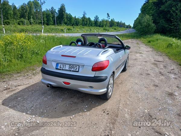 Pelēks Peugeot 206 2001 Tallina, ar dzinēja tilpumu 2.00 L un nobraukumu 147 tūkst. km par 1200 €, foto 3 vietnē AUTOMOTO.COM.LV