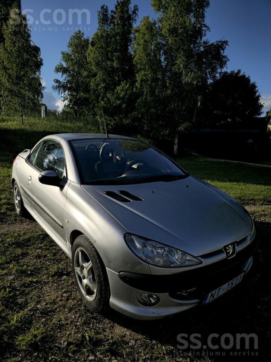 Grey Peugeot 206 2001 in Aluksne, with an engine capacity of 2.00 L and mileage of 189 thousand km for 1450 €, photo 1 on AUTOMOTO.COM.LV