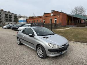 Grey Peugeot 206 2001 in Ventspils, with an engine capacity of 1.60 L and mileage of 222 thousand km for 1690 €, photo 4 on AUTOMOTO.COM.LV