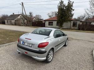 Grey Peugeot 206 2001 in Ventspils, with an engine capacity of 1.60 L and mileage of 222 thousand km for 1690 €, photo 5 on AUTOMOTO.COM.LV