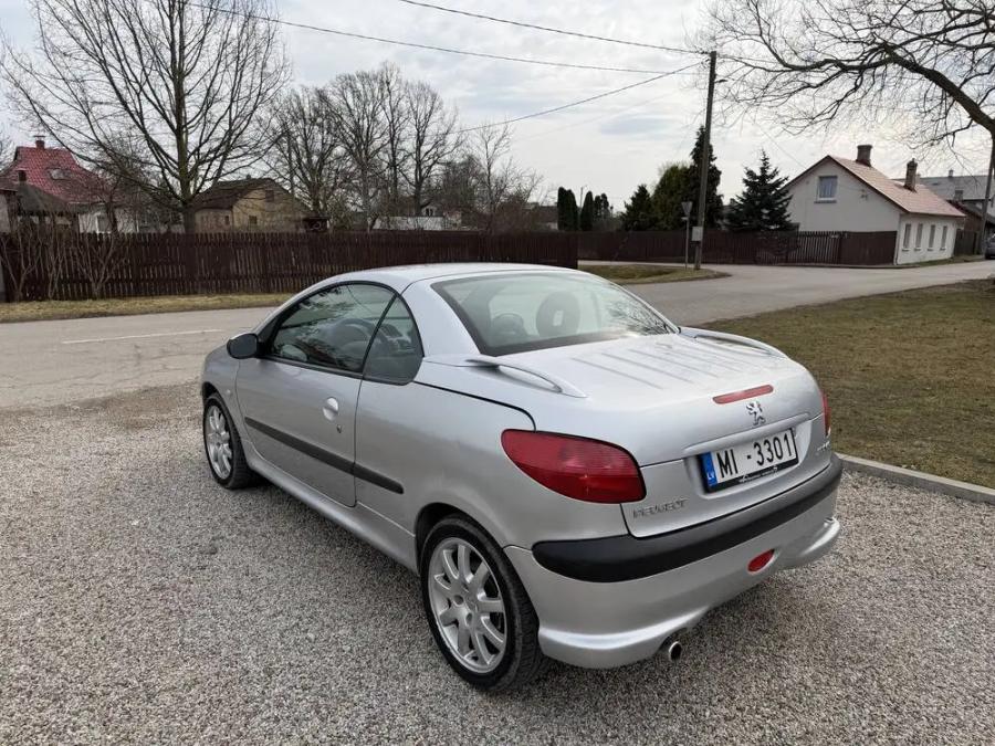 Grey Peugeot 206 2001 in Ventspils, with an engine capacity of 1.60 L and mileage of 222 thousand km for 1690 €, photo 7 on AUTOMOTO.COM.LV