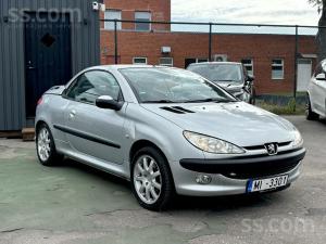 Pelēks Peugeot 206 2001 Rīga, ar dzinēja tilpumu 1.60 L un nobraukumu 222 tūkst. km par 1690 €, foto 3 vietnē AUTOMOTO.COM.LV