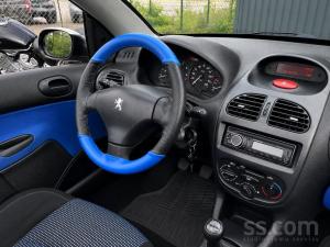 Pelēks Peugeot 206 2001 Rīga, ar dzinēja tilpumu 1.60 L un nobraukumu 222 tūkst. km par 1690 €, foto 15 vietnē AUTOMOTO.COM.LV