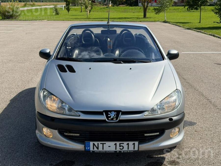 Pelēks Peugeot 206 2001 Bauska, ar dzinēja tilpumu 2.00 L un nobraukumu 190 tūkst. km par 1400 €, foto 3 vietnē AUTOMOTO.COM.LV