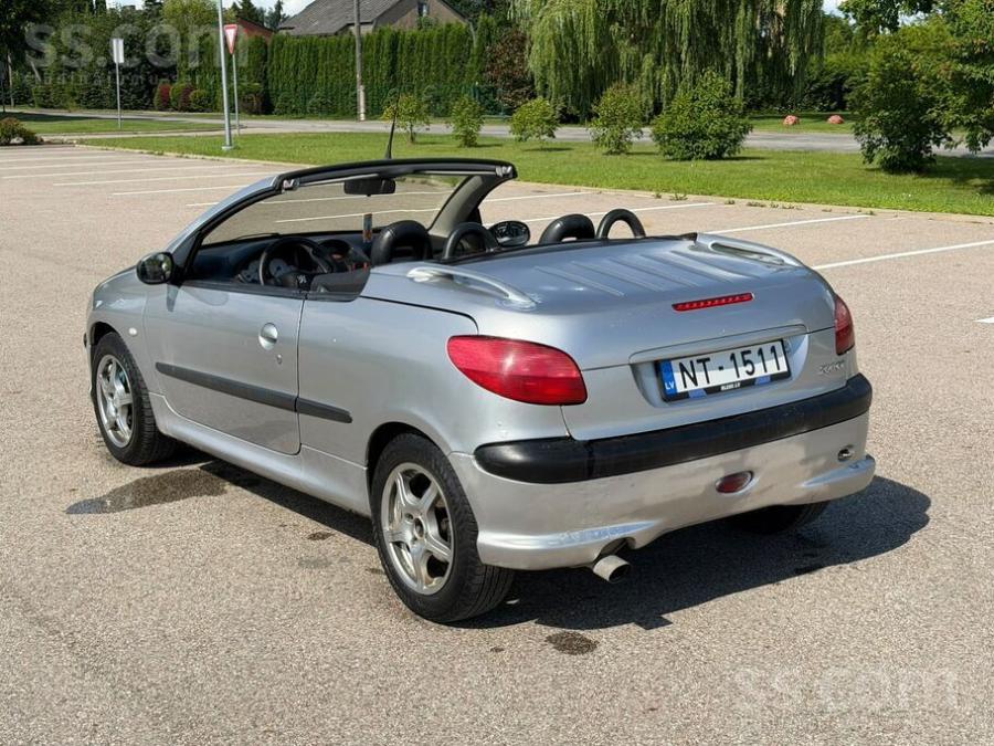 Pelēks Peugeot 206 2001 Bauska, ar dzinēja tilpumu 2.00 L un nobraukumu 190 tūkst. km par 1400 €, foto 6 vietnē AUTOMOTO.COM.LV