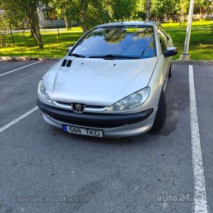 Pelēks Peugeot 206 2002 Tallina, ar dzinēja tilpumu 1.60 L un nobraukumu 302 tūkst. km par 750 €, foto 3 vietnē AUTOMOTO.COM.LV