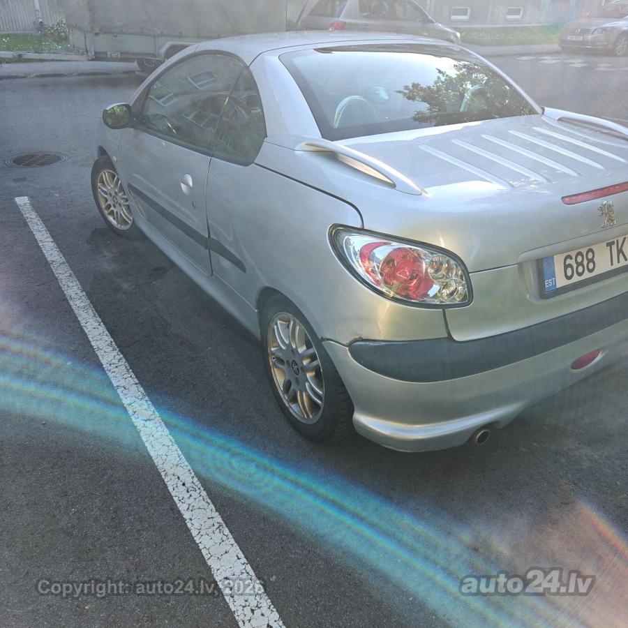 Pelēks Peugeot 206 2002 Tallina, ar dzinēja tilpumu 1.60 L un nobraukumu 302 tūkst. km par 750 €, foto 8 vietnē AUTOMOTO.COM.LV
