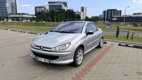 Pelēks Peugeot 206 2002 Viļņa, ar dzinēja tilpumu 2.00 L un nobraukumu 117 tūkst. km par 1650 €, foto 5 vietnē AUTOMOTO.COM.LV