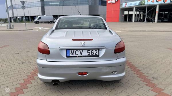Pelēks Peugeot 206 2002 Viļņa, ar dzinēja tilpumu 2.00 L un nobraukumu 117 tūkst. km par 1650 €, foto 10 vietnē AUTOMOTO.COM.LV