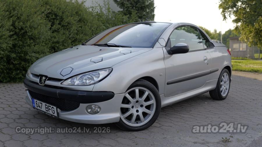 Pelēks Peugeot 206 2002 Tallina, ar dzinēja tilpumu 1.60 L un nobraukumu 209 tūkst. km par 1499 €, foto 1 vietnē AUTOMOTO.COM.LV