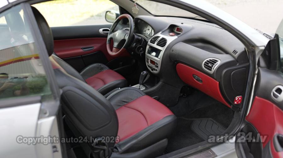 Pelēks Peugeot 206 2002 Tallina, ar dzinēja tilpumu 1.60 L un nobraukumu 209 tūkst. km par 1499 €, foto 12 vietnē AUTOMOTO.COM.LV