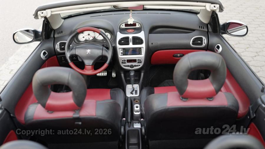 Pelēks Peugeot 206 2002 Tallina, ar dzinēja tilpumu 1.60 L un nobraukumu 209 tūkst. km par 1499 €, foto 23 vietnē AUTOMOTO.COM.LV