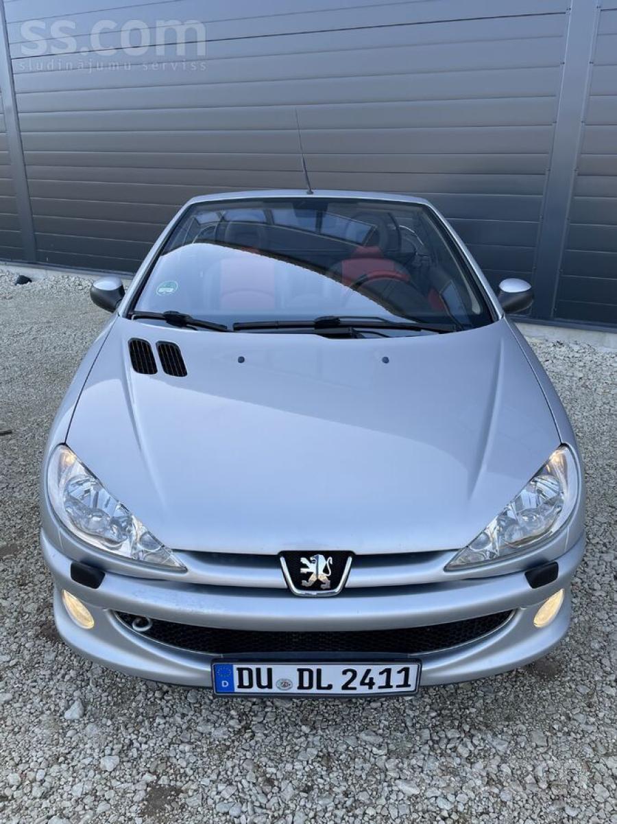 Grey Peugeot 206 2003 in Balvi, with an engine capacity of 1.60 L and mileage of 148 thousand km for 1750 €, photo 2 on AUTOMOTO.COM.LV