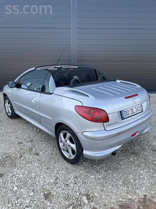 Grey Peugeot 206 2003 in Balvi, with an engine capacity of 1.60 L and mileage of 148 thousand km for 1750 €, photo 4 on AUTOMOTO.COM.LV