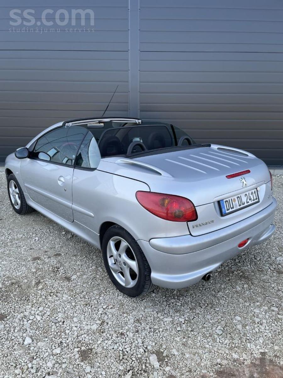 Grey Peugeot 206 2003 in Balvi, with an engine capacity of 1.60 L and mileage of 148 thousand km for 1750 €, photo 4 on AUTOMOTO.COM.LV