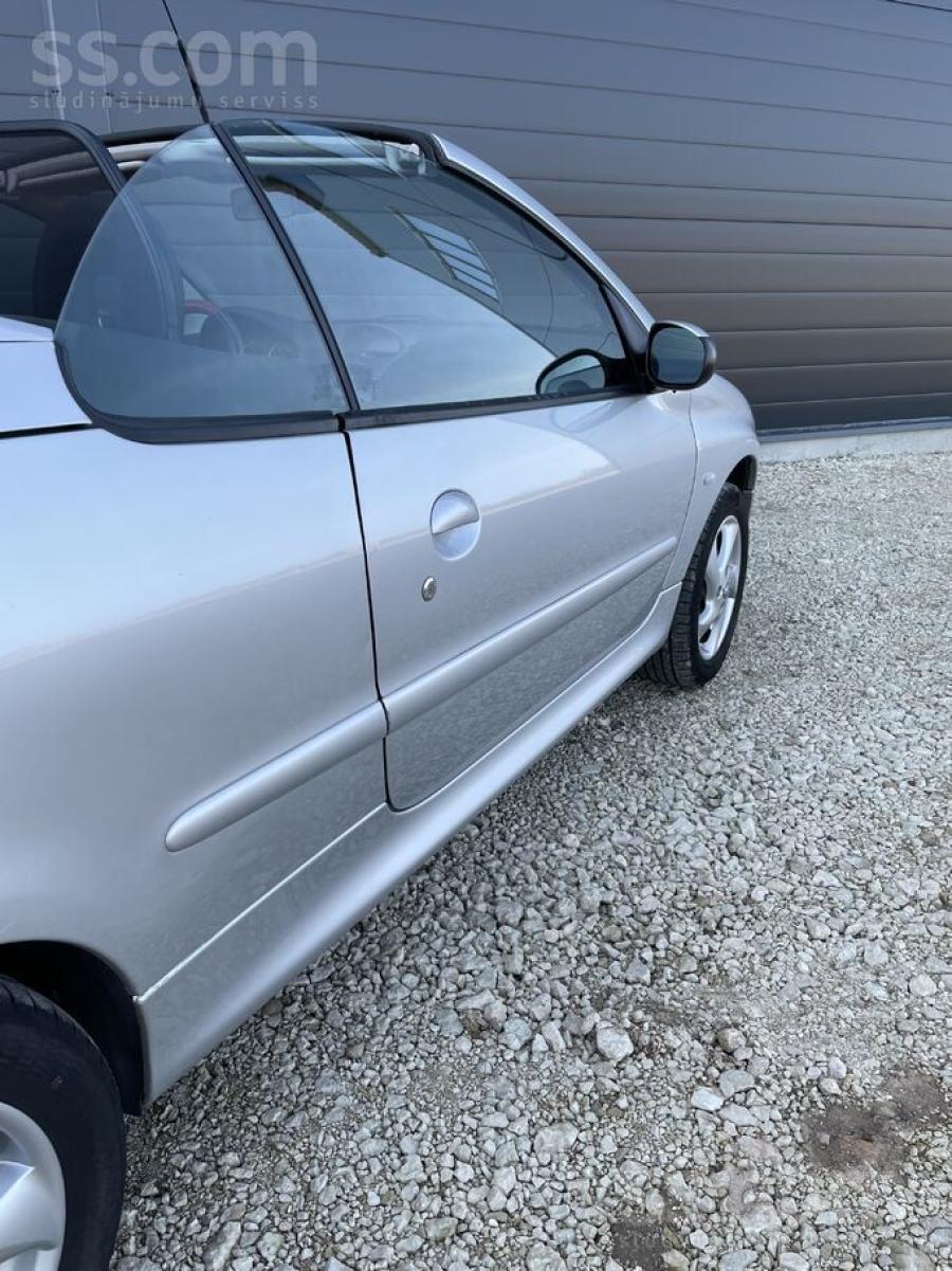 Grey Peugeot 206 2003 in Balvi, with an engine capacity of 1.60 L and mileage of 148 thousand km for 1750 €, photo 8 on AUTOMOTO.COM.LV