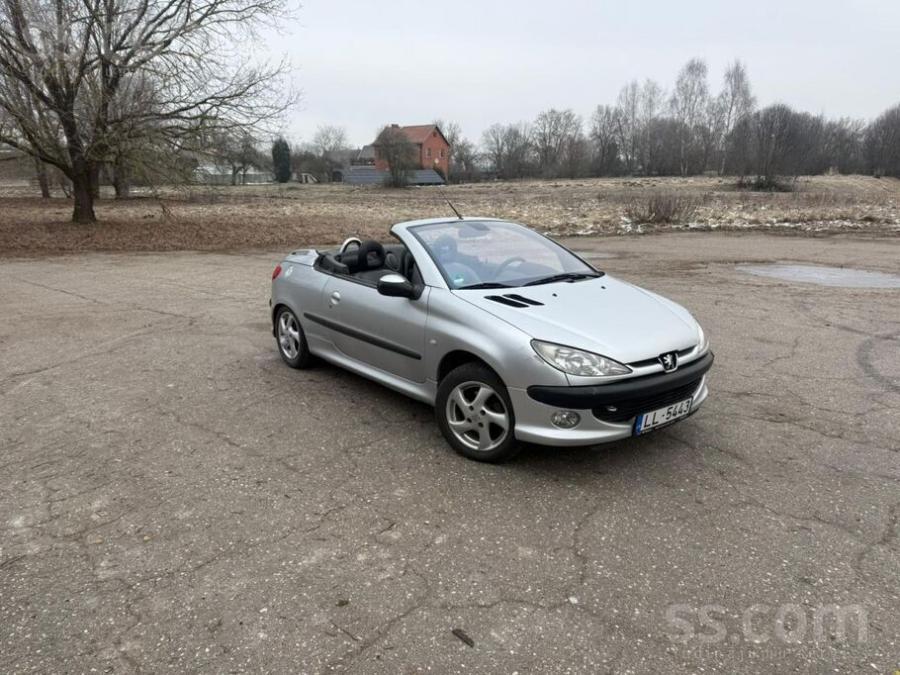 Pelēks Peugeot 206 2003 Rīga, ar dzinēja tilpumu 1.60 L un nobraukumu 168 tūkst. km par 2100 €, foto 1 vietnē AUTOMOTO.COM.LV