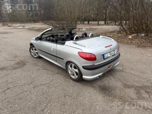 Pelēks Peugeot 206 2003 Rīga, ar dzinēja tilpumu 1.60 L un nobraukumu 168 tūkst. km par 2100 €, foto 3 vietnē AUTOMOTO.COM.LV