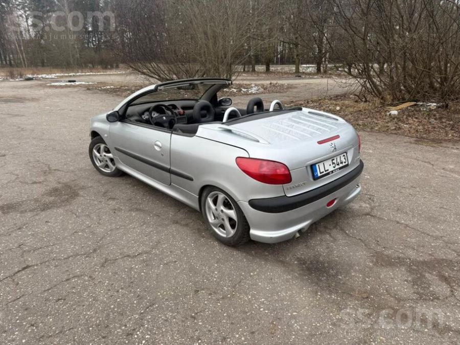 Pelēks Peugeot 206 2003 Rīga, ar dzinēja tilpumu 1.60 L un nobraukumu 168 tūkst. km par 2100 €, foto 3 vietnē AUTOMOTO.COM.LV
