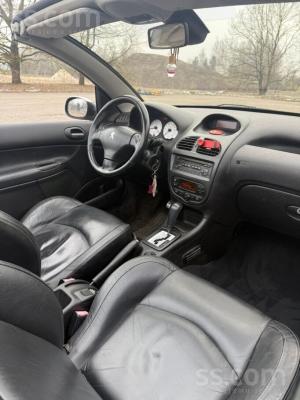 Pelēks Peugeot 206 2003 Rīga, ar dzinēja tilpumu 1.60 L un nobraukumu 168 tūkst. km par 2100 €, foto 6 vietnē AUTOMOTO.COM.LV