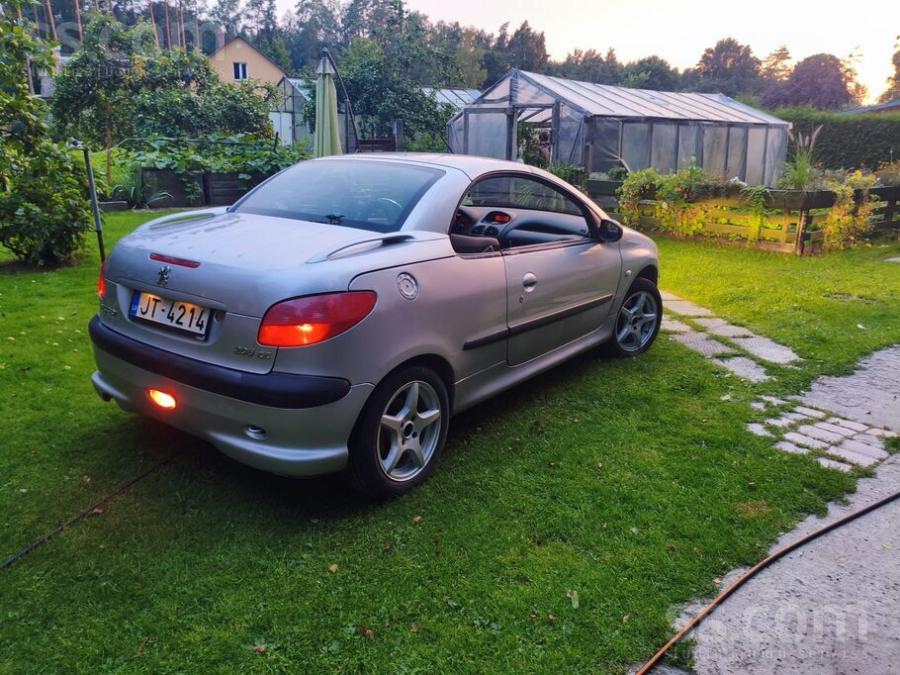 Grey Peugeot 206 2003 in Riga, with an engine capacity of 1.60 L and mileage of 290 thousand km for 1250 €, photo 8 on AUTOMOTO.COM.LV