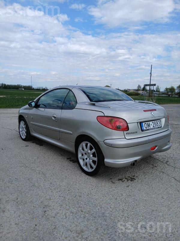 Pelēks Peugeot 206 2004 Bauska, ar dzinēja tilpumu 1.60 L un nobraukumu 235 tūkst. km par 1500 €, foto 8 vietnē AUTOMOTO.COM.LV