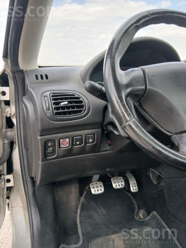 Pelēks Peugeot 206 2004 Bauska, ar dzinēja tilpumu 1.60 L un nobraukumu 235 tūkst. km par 1500 €, foto 9 vietnē AUTOMOTO.COM.LV