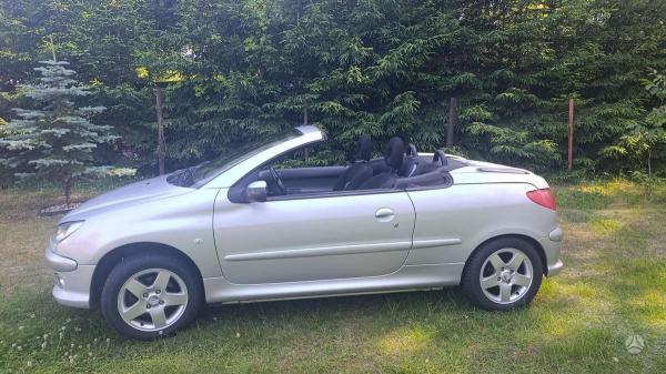 Grey Peugeot 206 2004 in Kaunas, with an engine capacity of 1.59 L and mileage of 205 thousand km for 1960 €, photo 5 on AUTOMOTO.COM.LV