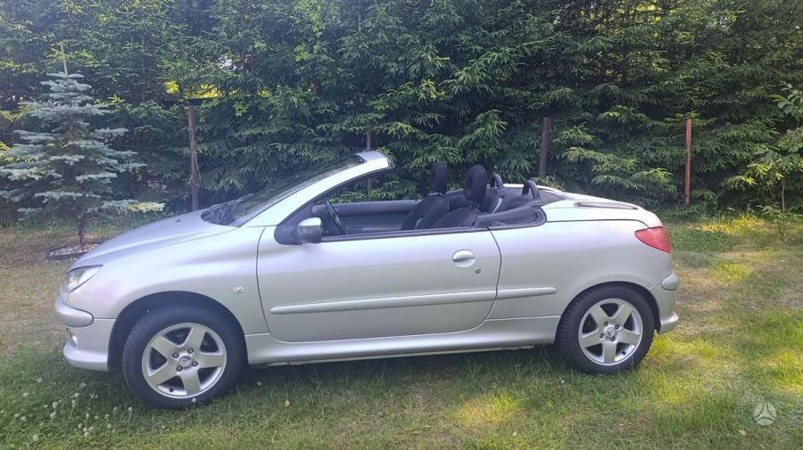 Pelēks Peugeot 206 2004 Kauņa, ar dzinēja tilpumu 1.59 L un nobraukumu 205 tūkst. km par 1960 €, foto 6 vietnē AUTOMOTO.COM.LV