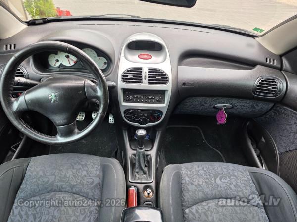 Grey Peugeot 206 2004 in Tartu, with an engine capacity of 1.60 L and mileage of 122 thousand km for 1300 €, photo 6 on AUTOMOTO.COM.LV