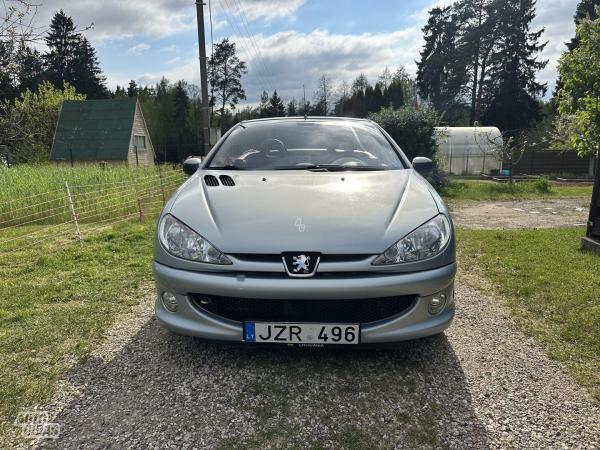 Grey Peugeot 206 2005 in Utena, with an engine capacity of 1.60 L and mileage of 191 thousand km for 1200 €, photo 2 on AUTOMOTO.COM.LV