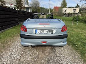 Grey Peugeot 206 2005 in Utena, with an engine capacity of 1.60 L and mileage of 191 thousand km for 1200 €, photo 6 on AUTOMOTO.COM.LV