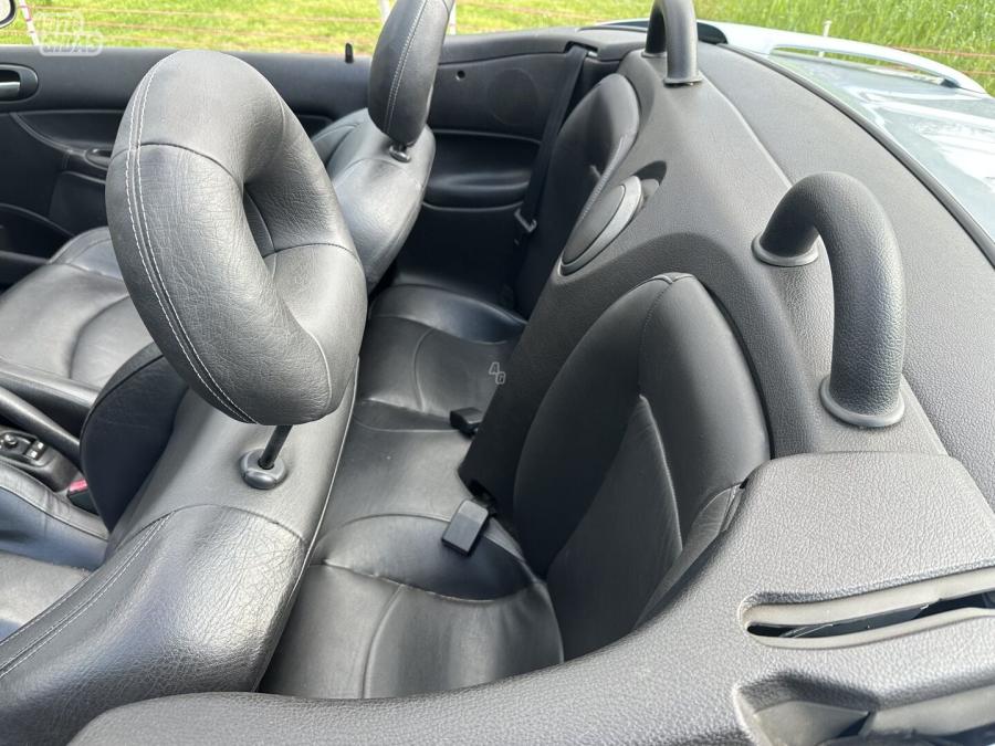 Grey Peugeot 206 2005 in Utena, with an engine capacity of 1.60 L and mileage of 191 thousand km for 1200 €, photo 13 on AUTOMOTO.COM.LV
