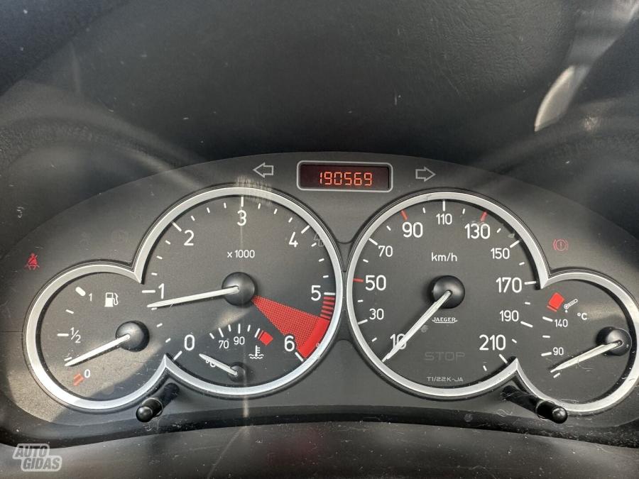 Grey Peugeot 206 2005 in Utena, with an engine capacity of 1.60 L and mileage of 191 thousand km for 1200 €, photo 15 on AUTOMOTO.COM.LV