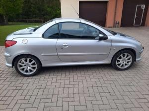 Pelēks Peugeot 206 2005 Viļņa, ar dzinēja tilpumu 1.60 L un nobraukumu 220 tūkst. km par 2150 €, foto 7 vietnē AUTOMOTO.COM.LV