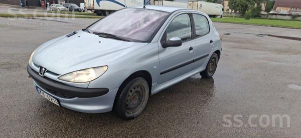 Grey Peugeot 206 2001 in Jekabpils, with an engine capacity of 2.00 L and mileage of 254 thousand km for 1100 €, photo 1 on AUTOMOTO.COM.LV
